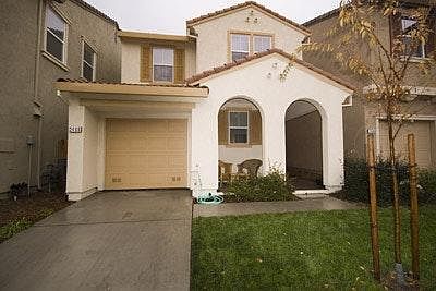 2480 Huckleberry Cir, West Sacramento, CA 95691 | Zillow