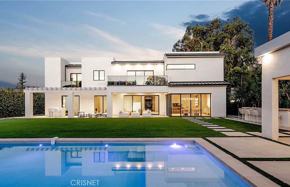 5321 Oak Park Ave, Encino, CA 91316 | Zillow