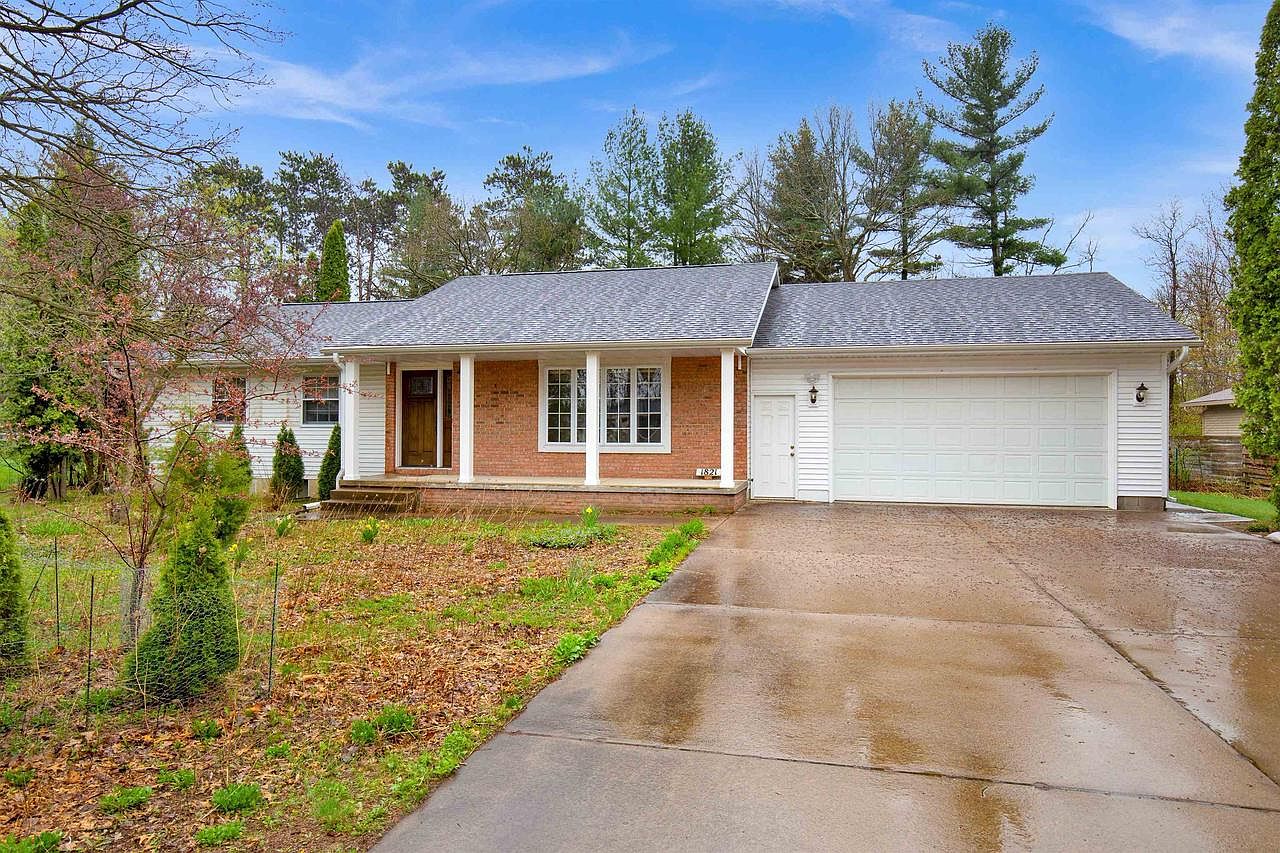 1821 GREEN TREE DRIVE, Plover, WI 54467 | Zillow