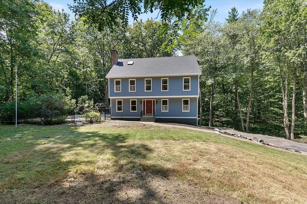 4 Finch Circle, Londonderry, NH 03053 | MLS #4964115 | Zillow