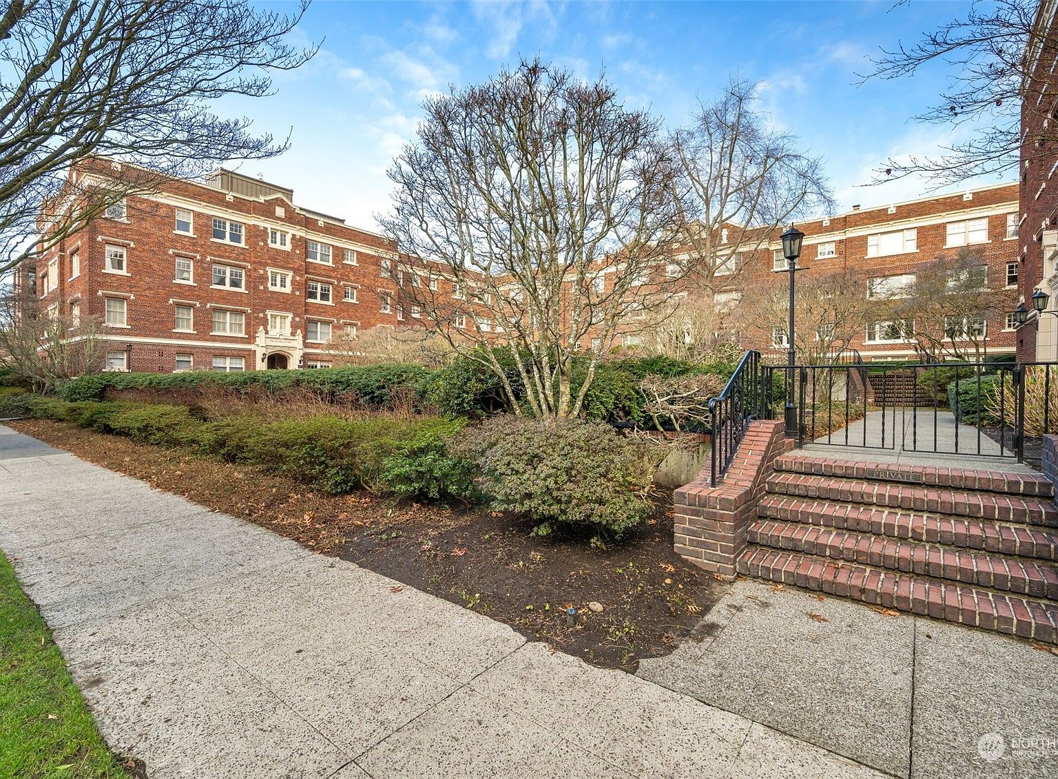 100 W Highland Drive #423, Seattle, WA 98119 | Zillow