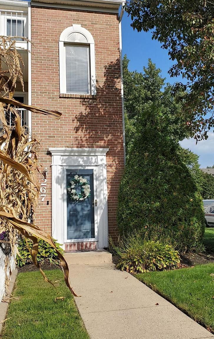 267 Devon Way #1420, Levittown, PA 19057 | Zillow