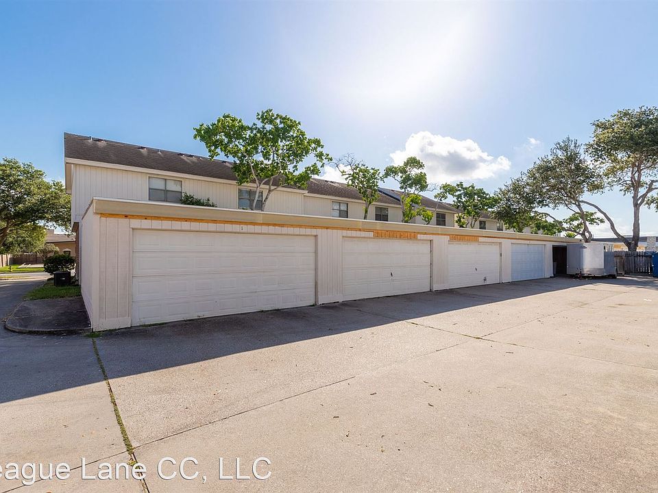 Ridgeway Townhomes On Burnham Drive - 5501 Burnham Dr Corpus Christi TX ...