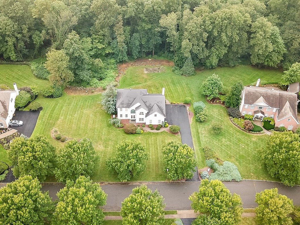10 Courtney Dr, Flanders, NJ 07836 | Zillow