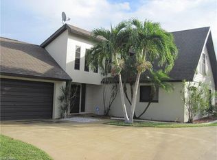 2807 Country Club Blvd, Cape Coral, FL 33904 | MLS #224102110 | Zillow