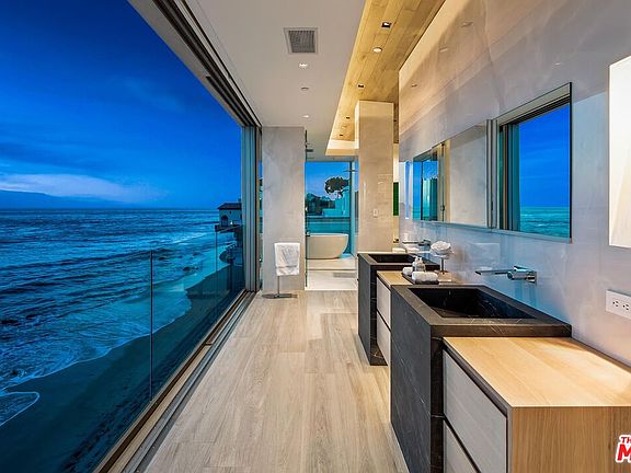 24300 Malibu Rd, Malibu, CA 90265 | MLS #22-171687 | Zillow