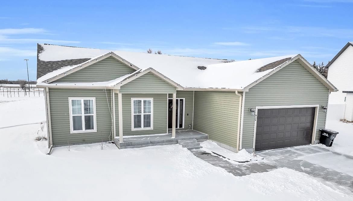 914 Kolo Ct, Loup City, NE 68853 | Zillow
