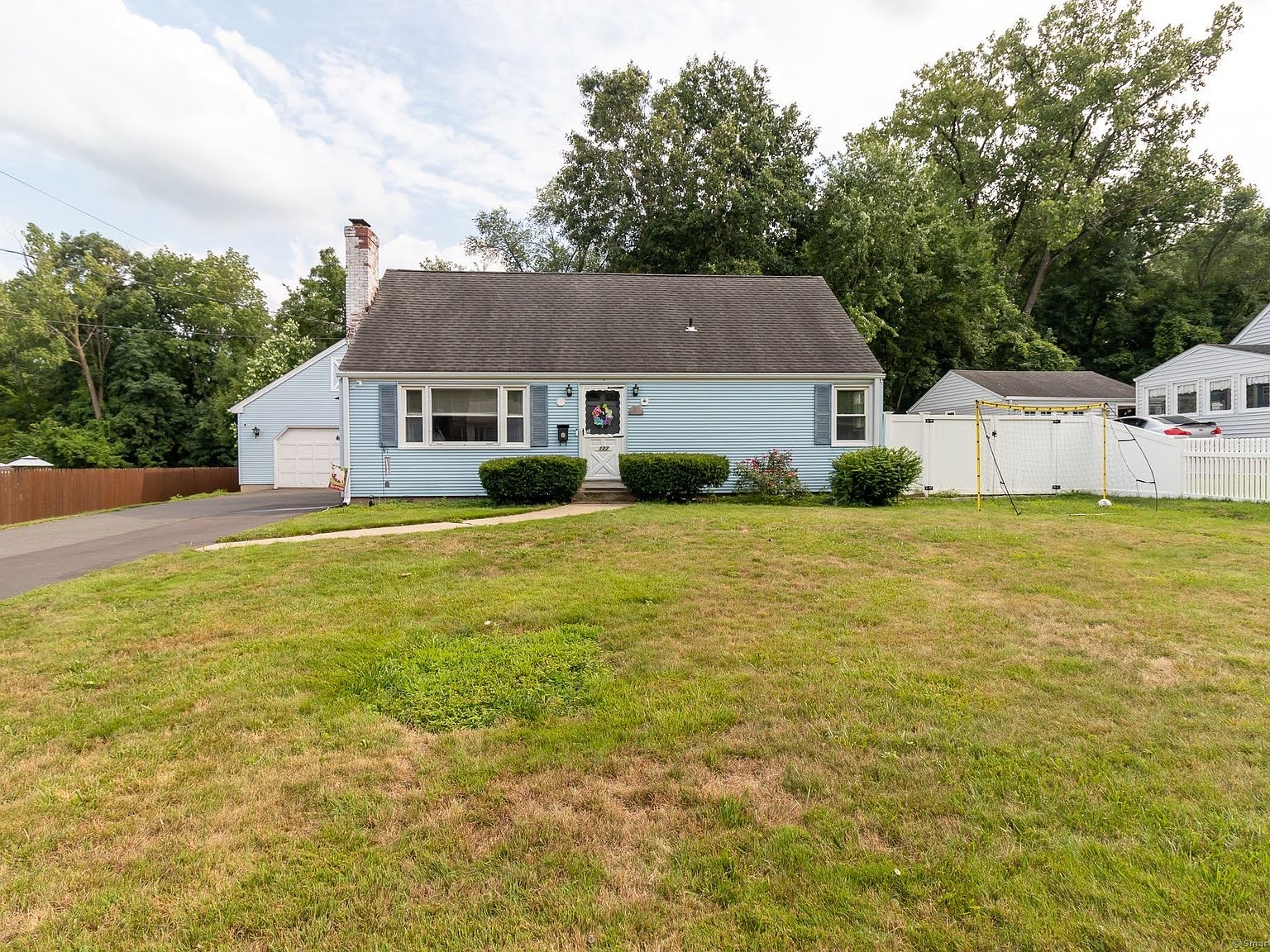 127 Sunset St, Windsor Locks, CT 06096 | Zillow