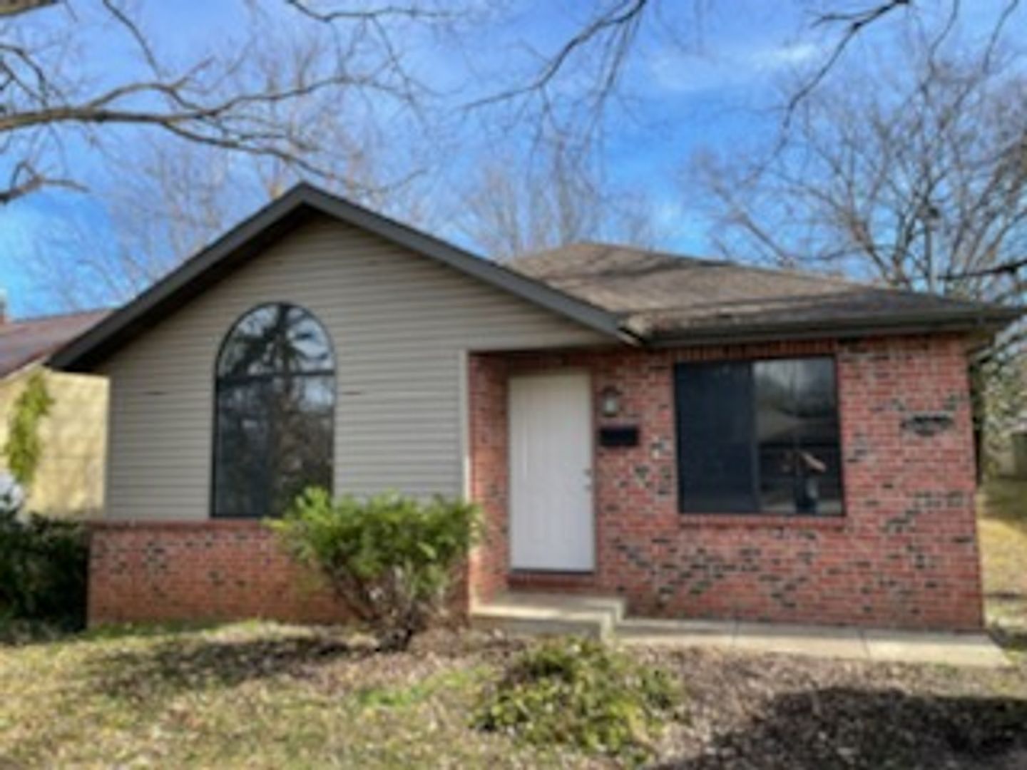 2050 N Travis Ave, Springfield, MO 65803 | Zillow
