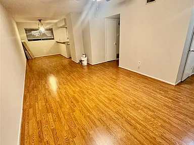 7714 Renwick Dr Houston TX | Zillow