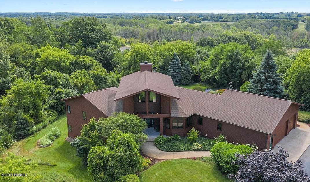 1860 Skyview Dr NW, Sparta, MI 49345 | Zillow
