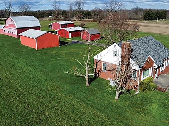 8825 Tallmadge Rd, Diamond, OH 44412 | Zillow