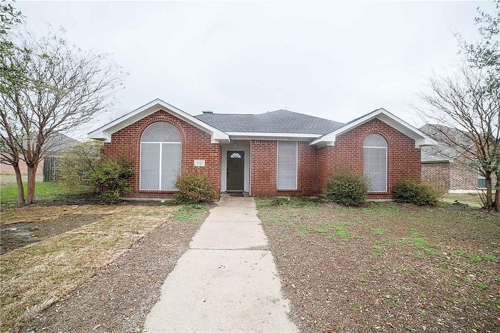 1812 Clearbrook Ln, Corsicana, TX 75110 | Zillow