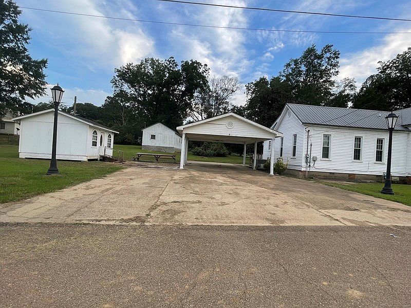 74 Sparta Rd, Holcomb, MS 38940 | Zillow