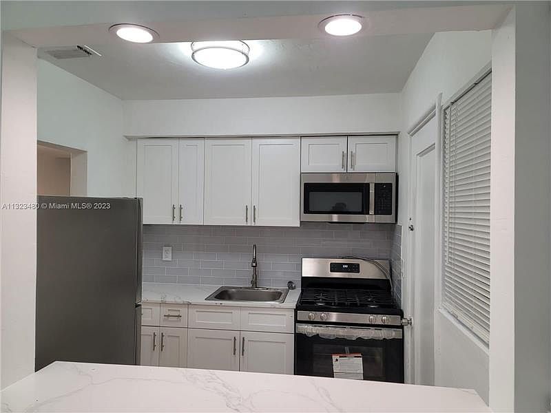 7435 Byron Ave Miami Beach, FL, 33141 - Apartments for Rent | Zillow