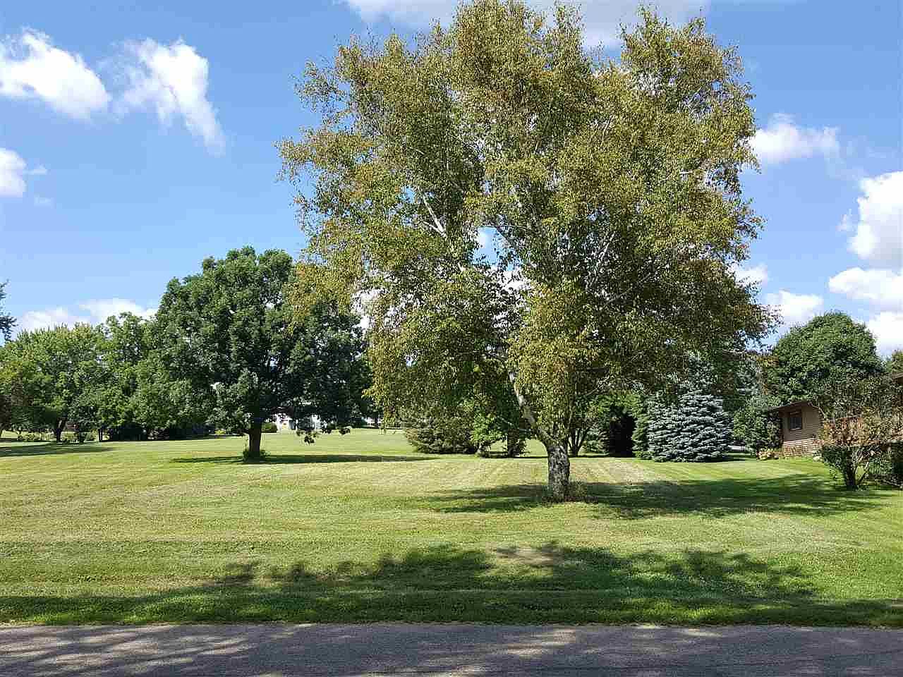 1483 Pier Dr, Davis, IL 61019 | Zillow