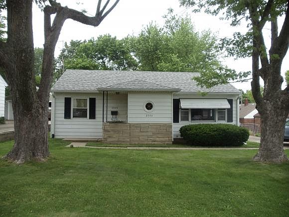 2044 E Moore St, Decatur, IL 62521 | Zillow