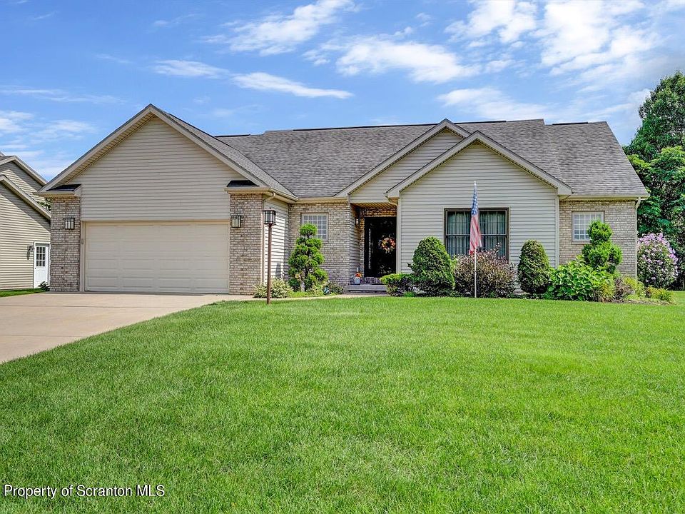 927 Katherine Dr, Jessup, PA 18434 | Zillow