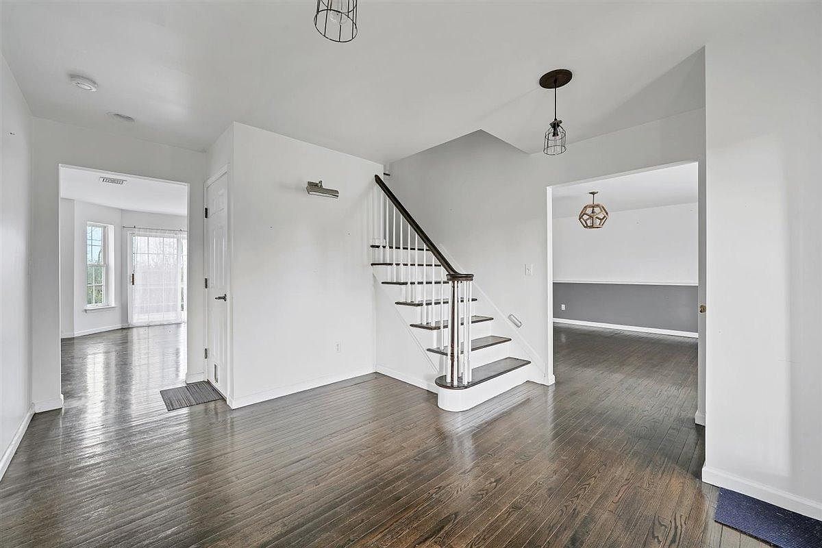 61 Nancy Ln, Chester, NY 10918 | Zillow