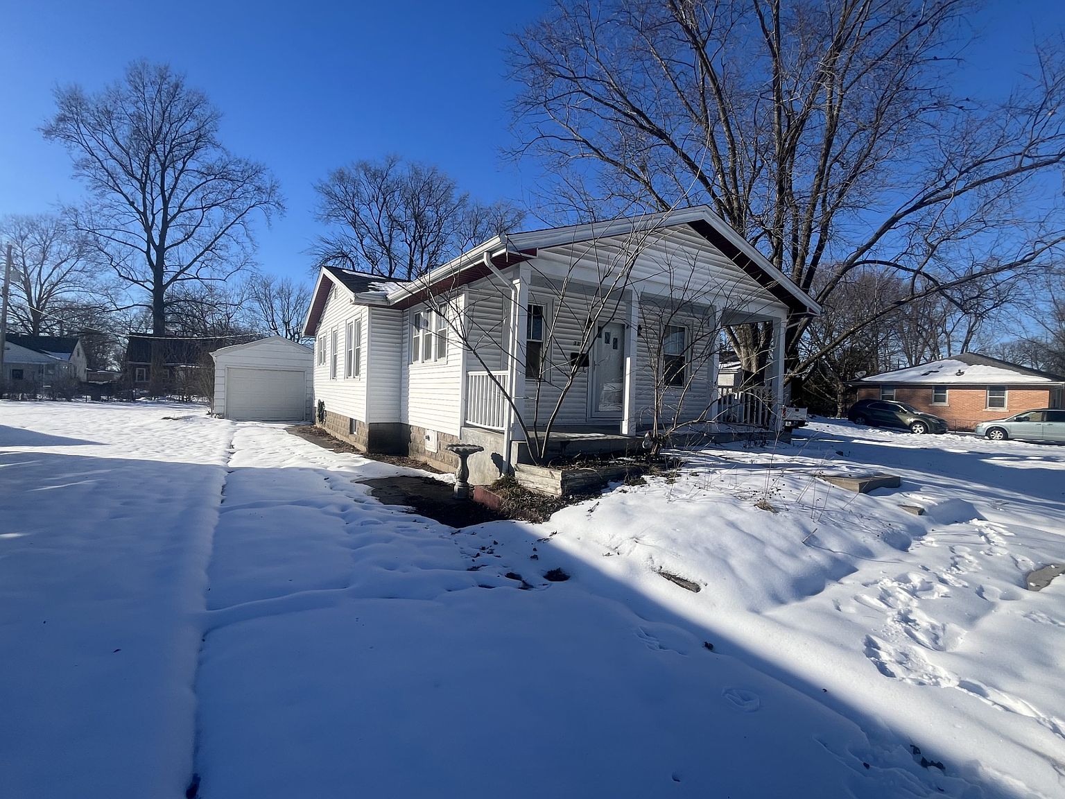 3317 S 1st St, Southern View, IL 62703 | Zillow
