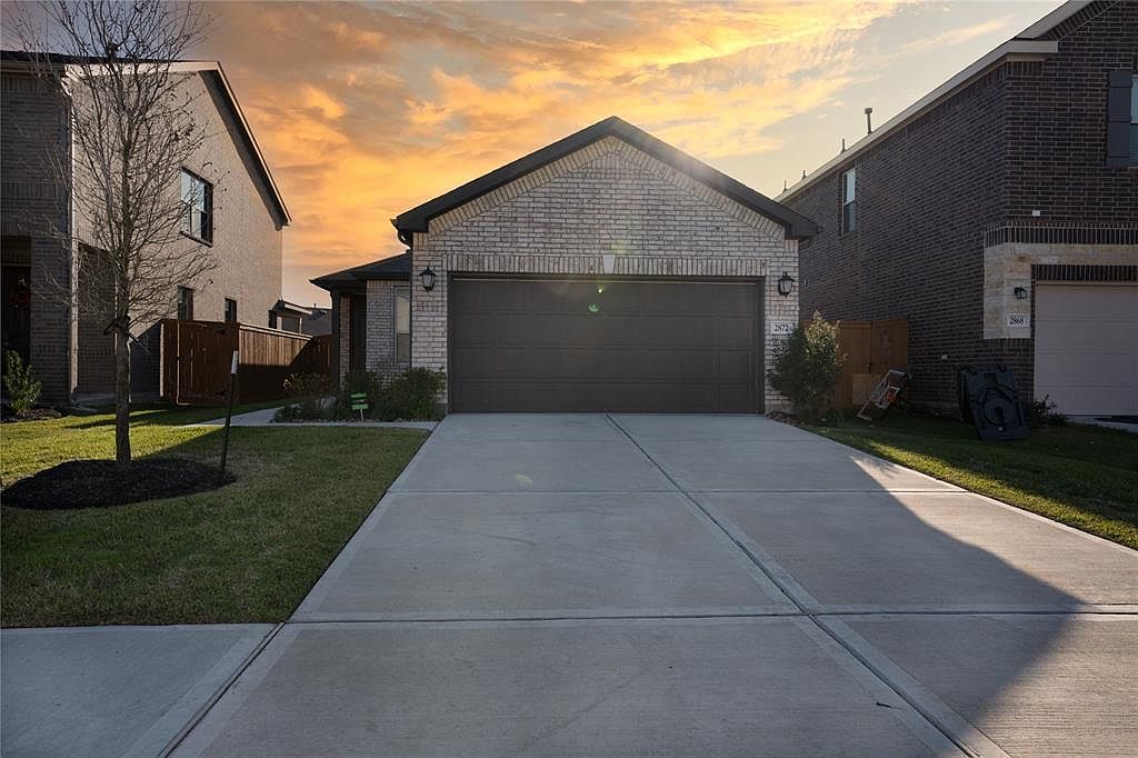 2872 Shimmer Edge Dr, Katy, TX 77493 | Zillow