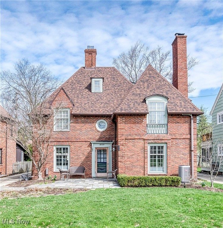 18009 Fernway Rd, Shaker Heights, OH 44122 | Zillow