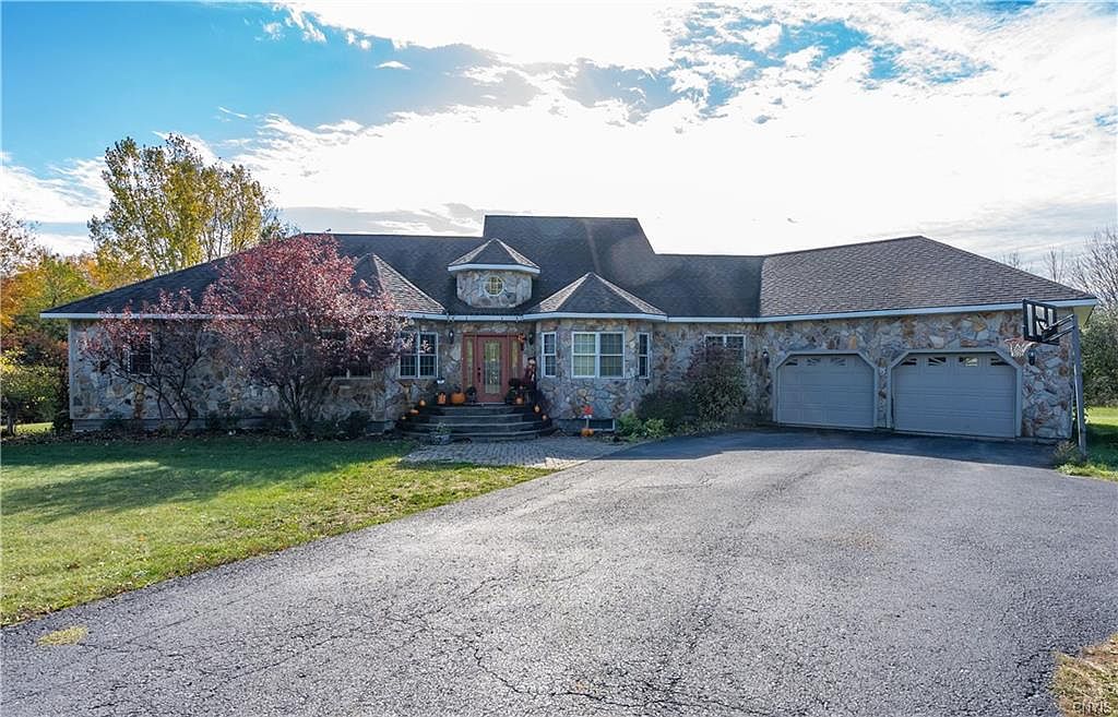 25690 E Gotham Rd, Watertown, NY 13601 | Zillow