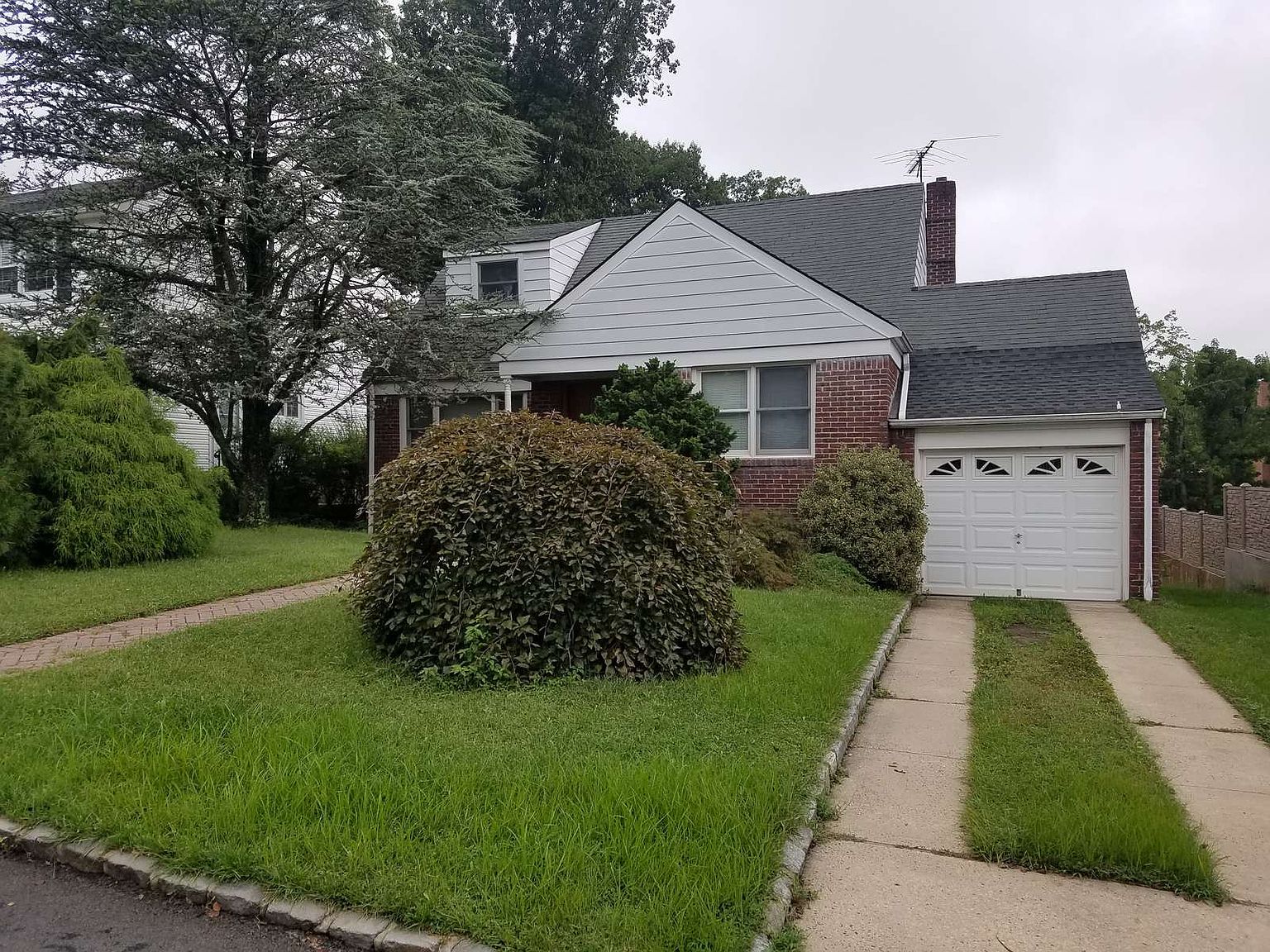 43 Rochelle St, Staten Island, NY 10304 | Zillow