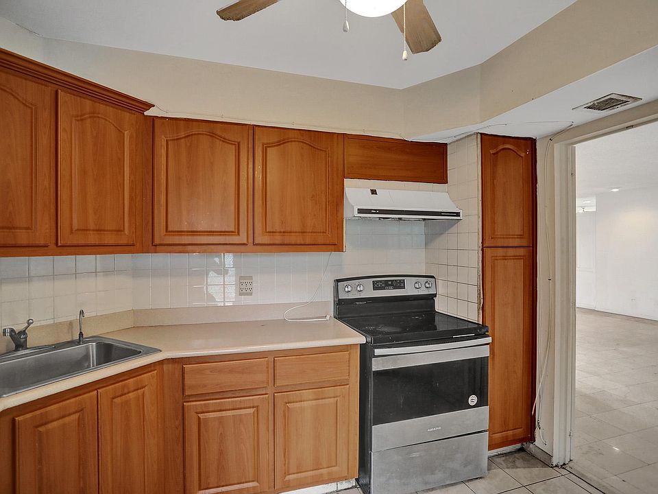 Garden Lakes Of Inverrary Apartments - Fort Lauderdale, FL | Zillow