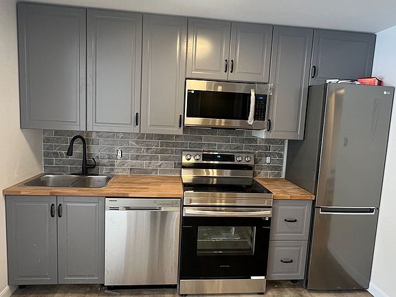 692 Claude St #B, Ottawa, ON K1K 2S2 | Zillow