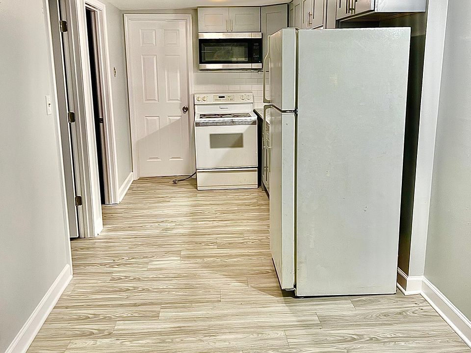 7631 W 63rd Pl APT 3A, Summit Argo, IL 60501 | Zillow