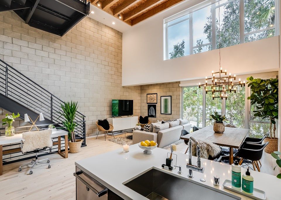 3450 Cahuenga Blvd W APT 101, Los Angeles, CA 90068 | Zillow