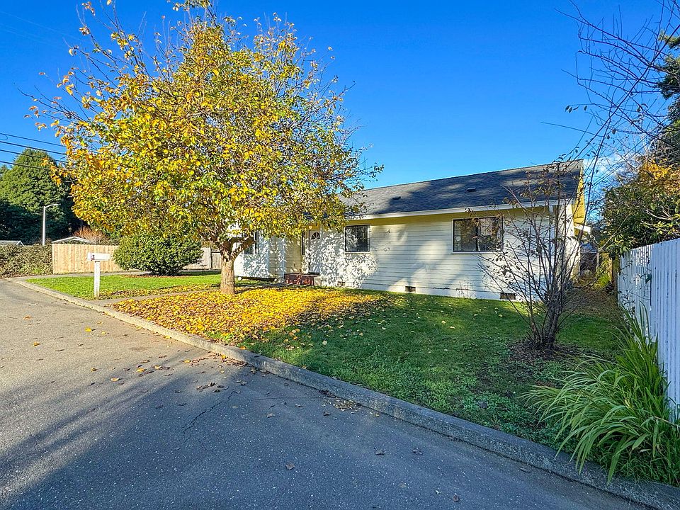 2105 Meadowood Ln, Eureka, CA 95503 | Zillow