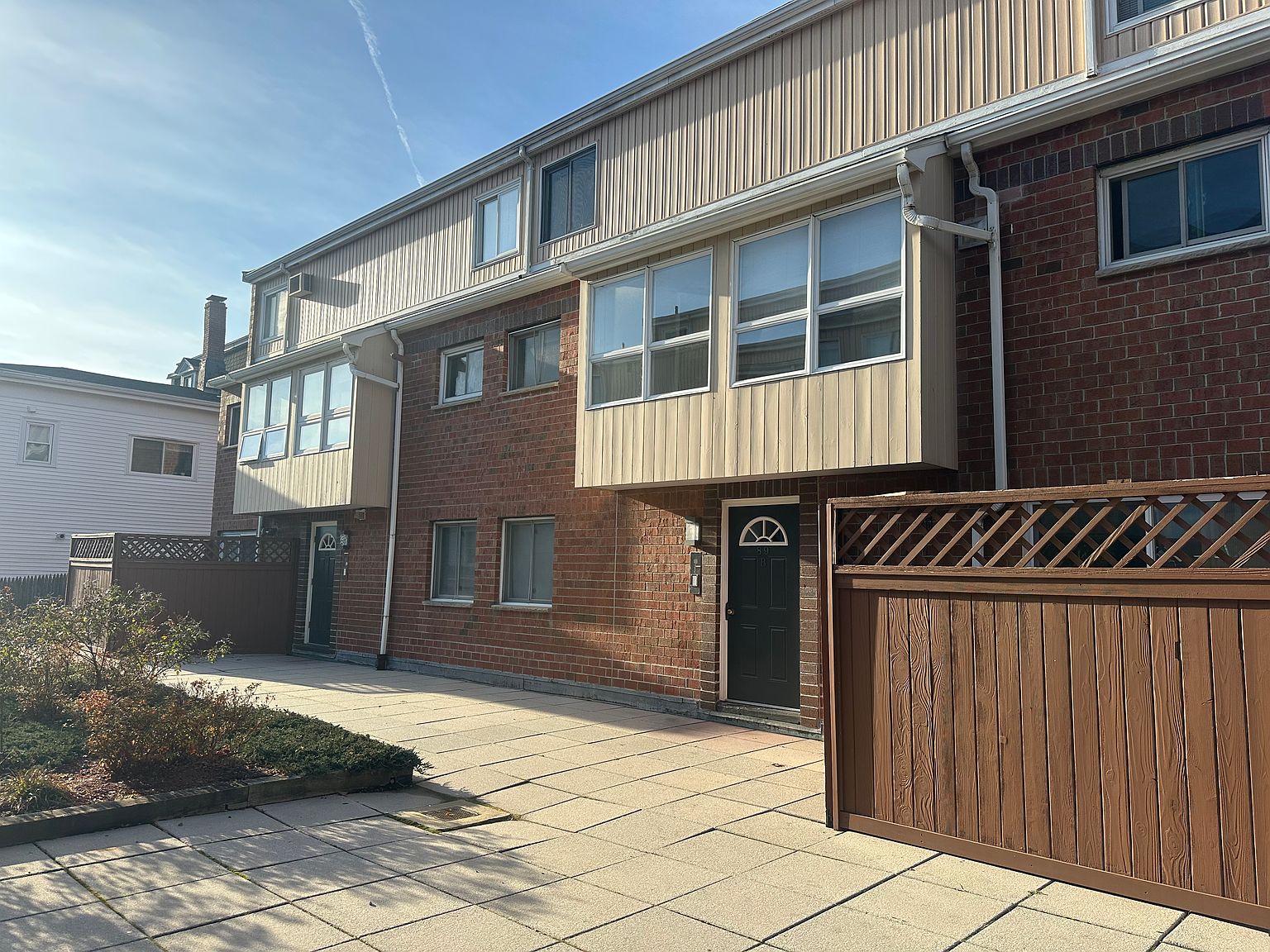 89 Spring St APT 5, Watertown, MA 02472 | Zillow