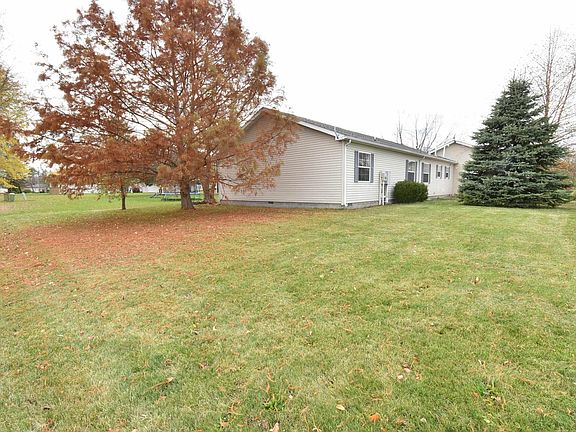 305 N North E Prairie St, Fowler, IN 47944 | Zillow