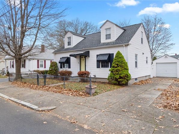 Pawtucket RI Single Family Homes For Sale - 27 Homes | Zillow