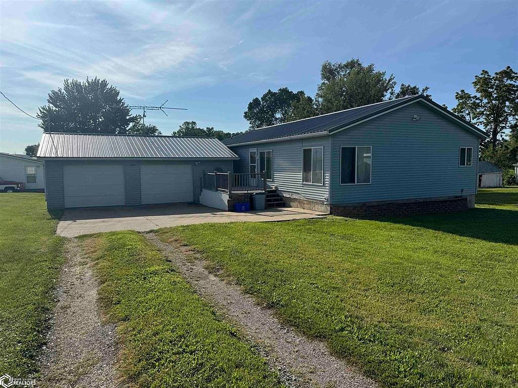 1408 3rd St, Batavia, IA 52533 | Zillow