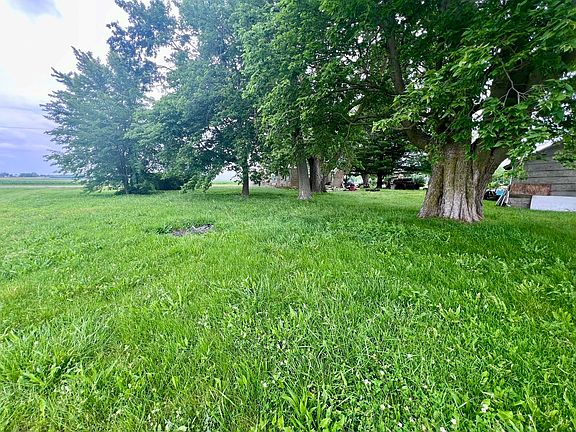 605 W Main St, Murdock, IL 61941 | Zillow