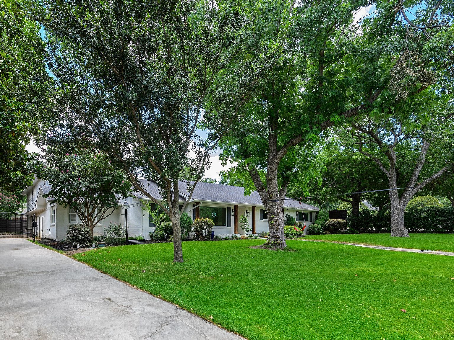 4157 Hockaday Dr, Dallas, TX 75229 | Zillow