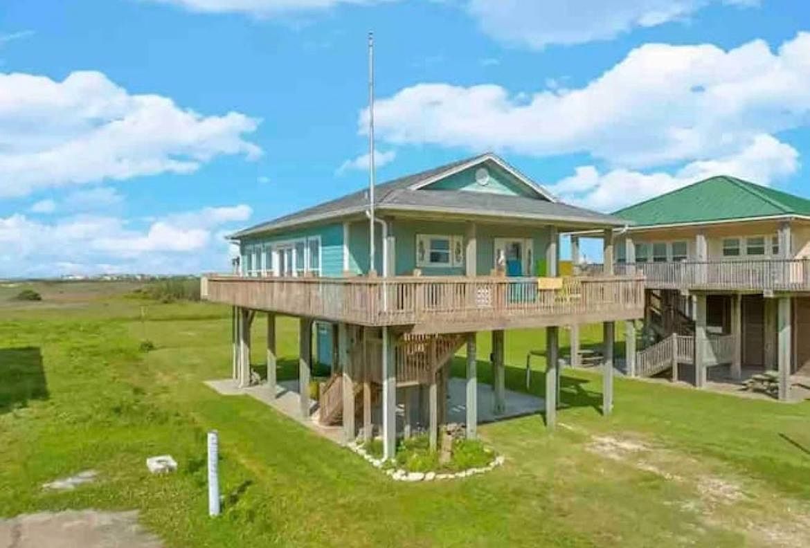 839 Monkhouse, Hankamer, TX 77560 | Zillow