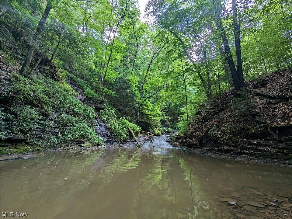 1174 Lisbon St, East Liverpool, OH 43920 | MLS #4470241 | Zillow