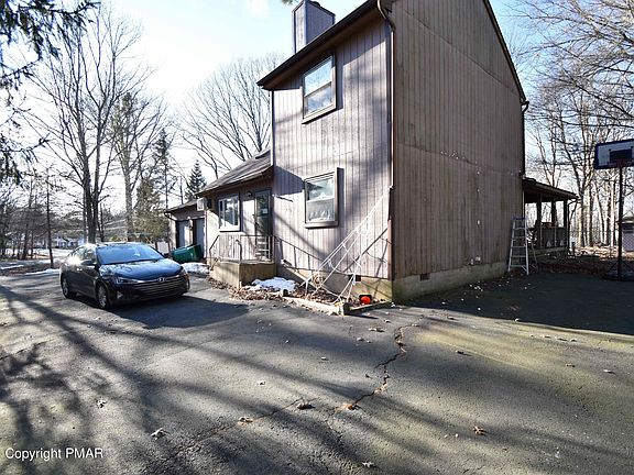 4524 Pine Ridge Dr W, Bushkill, PA 18324 | MLS #PM-112137 | Zillow