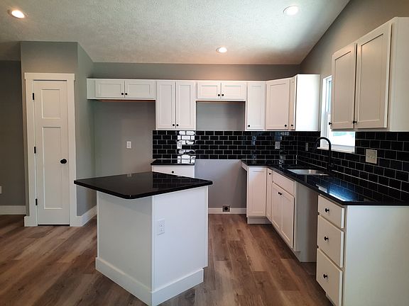 118 Orchard View Ln, Blanchester, OH 45107 | MLS #1782741 | Zillow