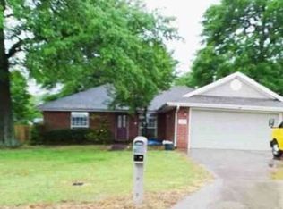 403 Woodland Hills Blvd, Roland, OK 74954 | MLS #1082017 | Zillow