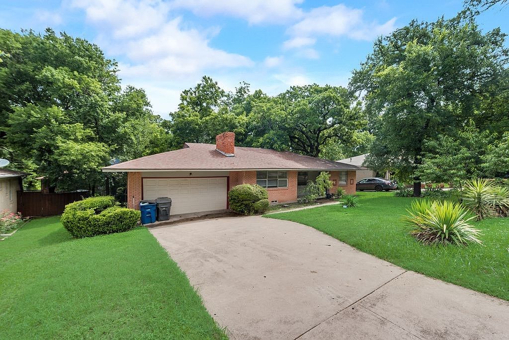 7405 Daingerfield Dr, Dallas, TX 75227 | Zillow