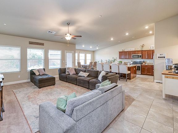 3184 Vine St, Sanger, CA 93657 | MLS #601785 | Zillow