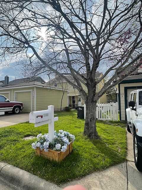 225 Michaelis UNIT A, Kyle, TX 78640 | Zillow