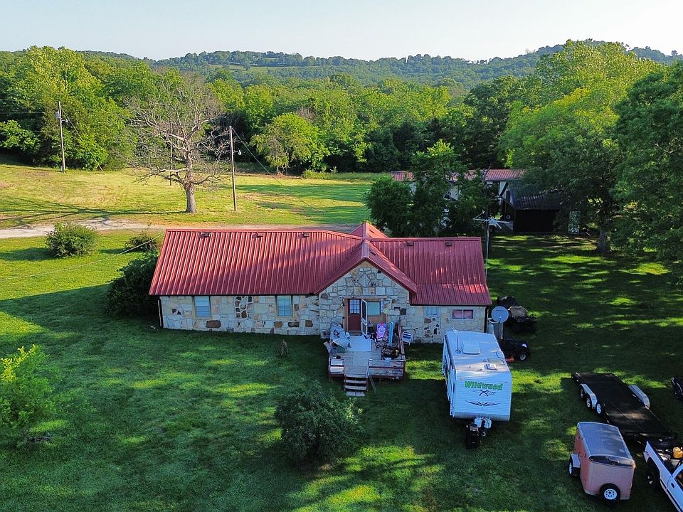 8184 State Hwy 176, Walnut Shade, MO 65771 | Zillow