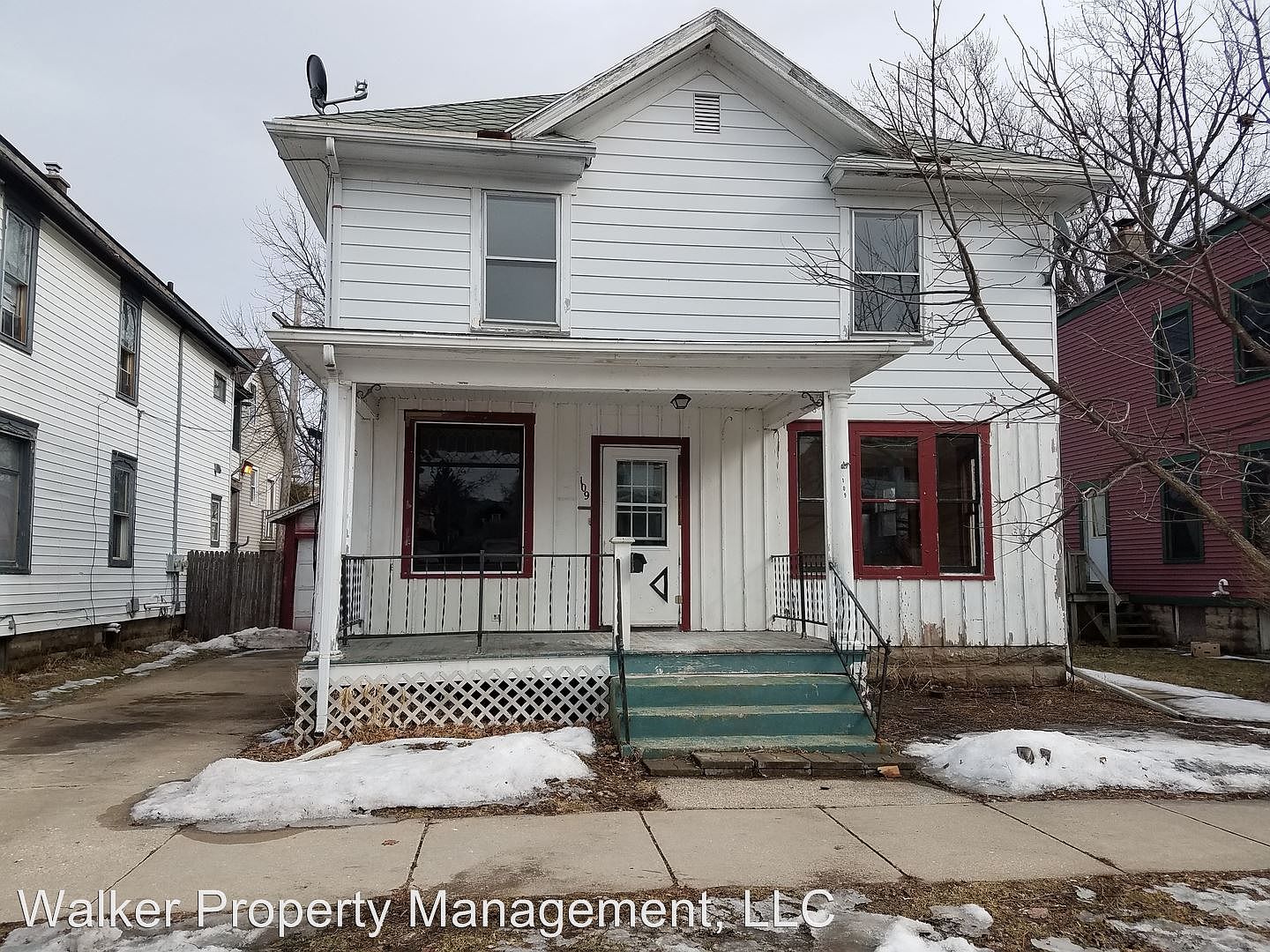 109 S Academy St, Janesville, WI 53548 | Zillow 109 S Academy St, Janesville, WI 53548 | Zillow