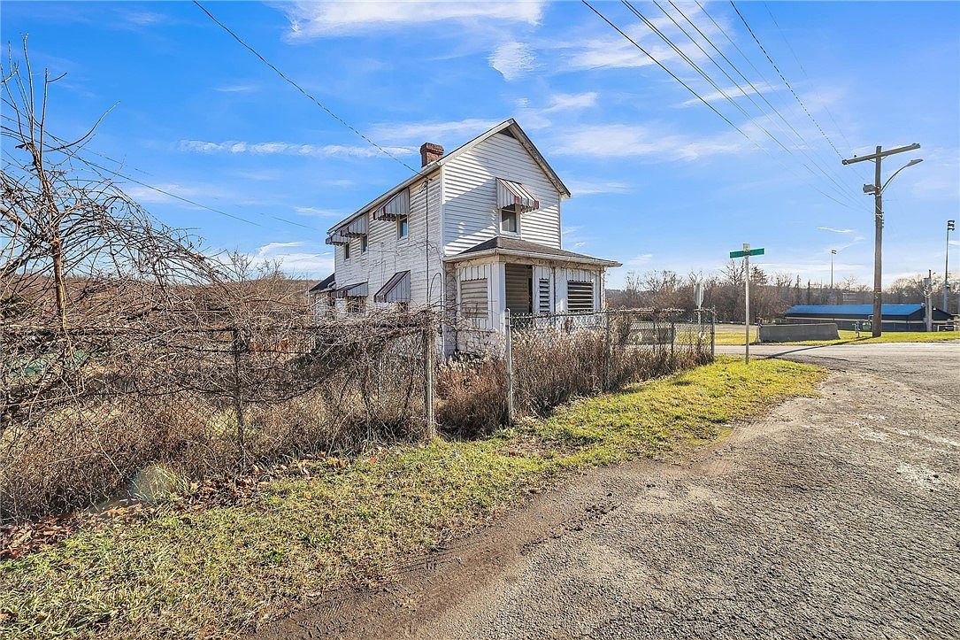 8 Stadium Rd E, Millsboro, PA 15348 | Zillow